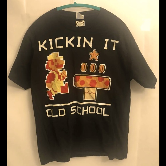 Nintendo | Shirts | Nintendo Mens T Shirt Super Mario Kickin It Old ...